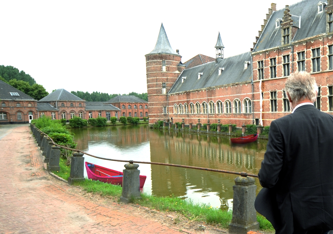 Gevangene ontsnapt met lakens en roeiboot (Hoogstraten) - Gazet van ... Gevangene ontsnapt met lakens en roeiboot (Hoogstraten) - Gazet van ...