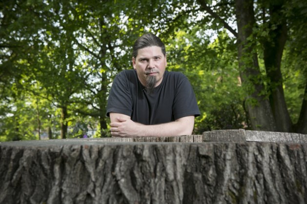 Kent u Peter Evrard nog? Hier is het allereerste ‘Idool’ nu mee bezig ...