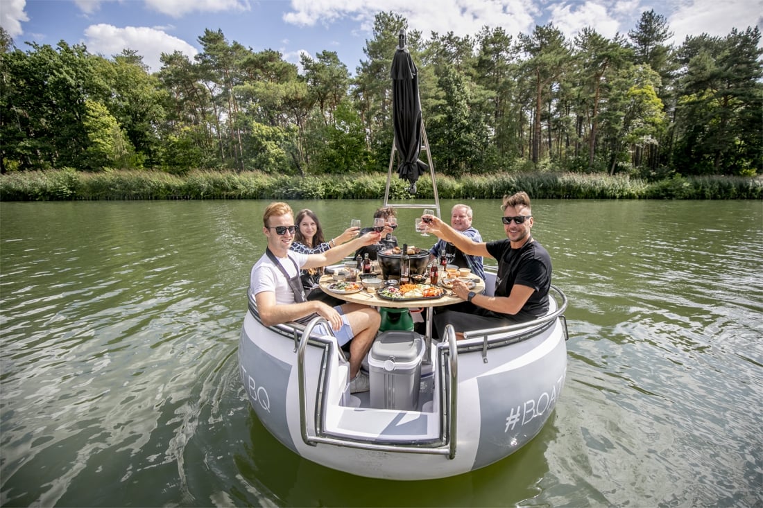 Barbecueën met je bubbel op Kempens Kanaal (Herentals) - Gazet van ... Barbecueën met je bubbel op Kempens Kanaal (Herentals) - Gazet van ...