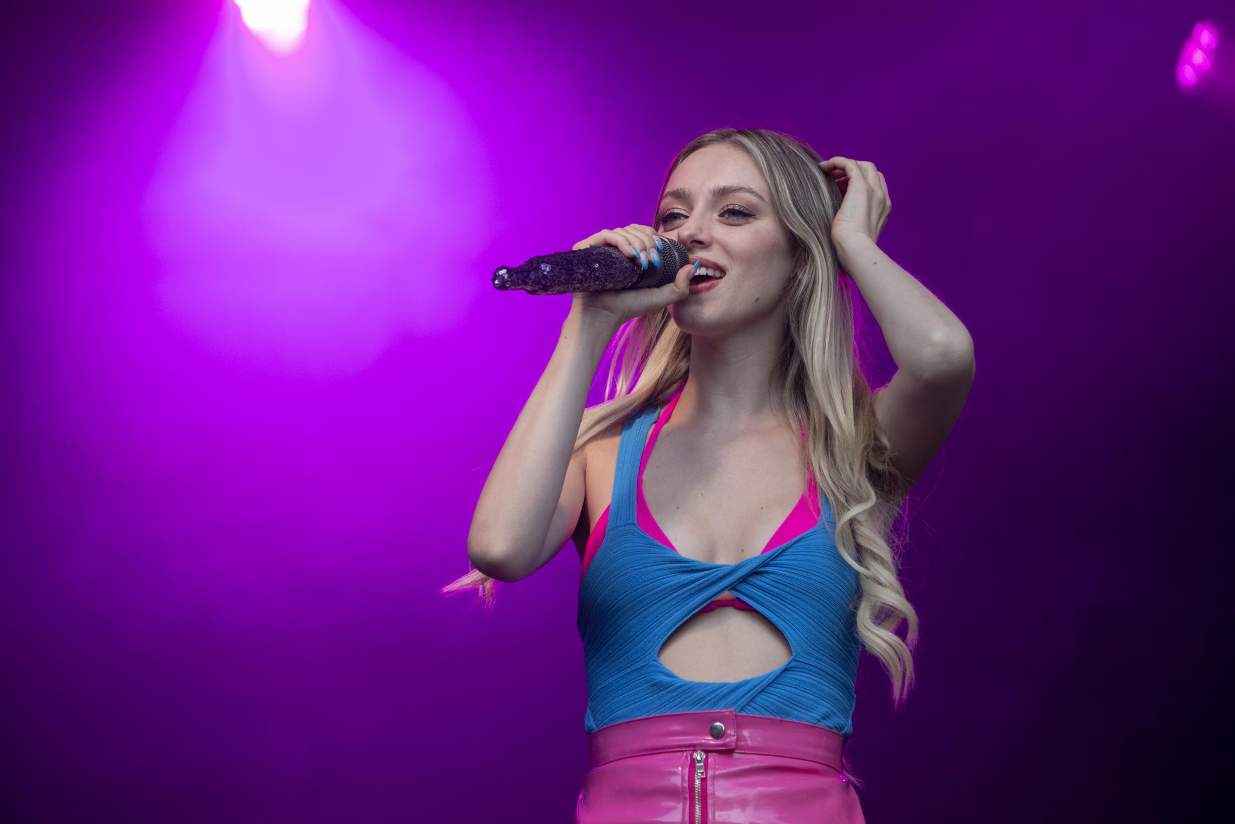 Camille Dhont krijgt haar eigen stripserie | Gazet van Antwerpen