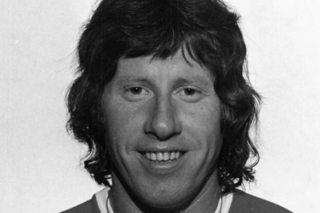 Ex-voetballer Jos Van Riel, tweemaal vicekampioen met Antwerp, op 79 ...