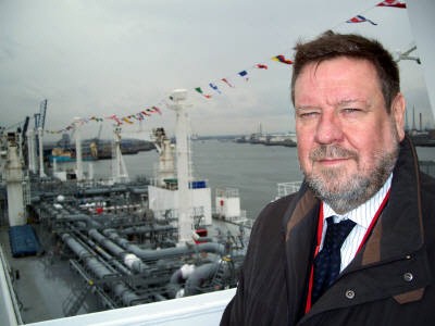 10/05/2022 Avondvergadering met medelid Kapitein Peter Raes die komt ...