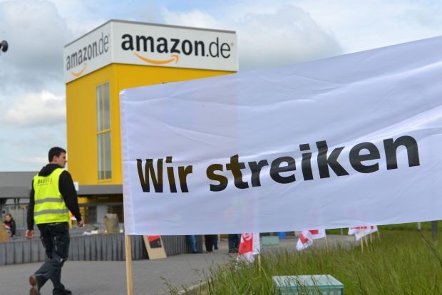 Werknemers Amazon Duitsland staken voor loonsverhoging - Gazet van ...